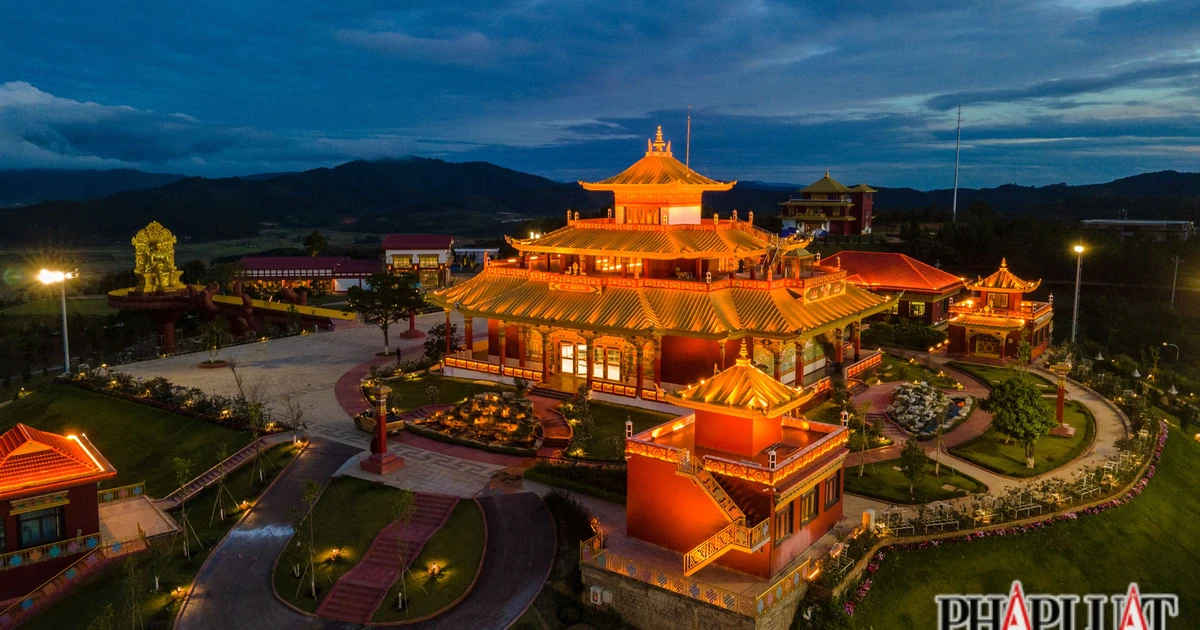 Về Đơn Dương chiêm ngưỡng đại bảo tháp kinh luân lớn nhất thế giới ...