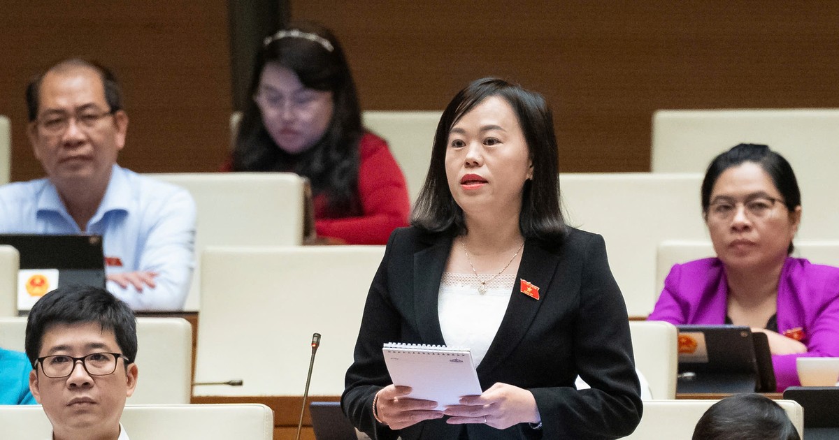 Mặc áo blouse trắng, xưng danh bác sỹ quảng cáo thực phẩm chức năng đúng hay sai? | Báo Pháp ...