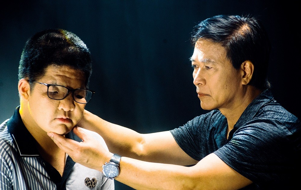 Diễn viên Quốc Tuấn và con trai góp mặt trong MV của ca sĩ Tùng Dương | Báo Pháp Luật TP. Hồ Chí ...