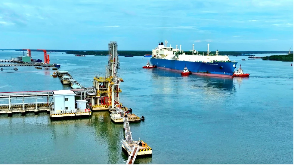 PV GAS lần đầu tiên cung ứng khí hóa lỏng cho sản xuất điện | Báo Pháp ...