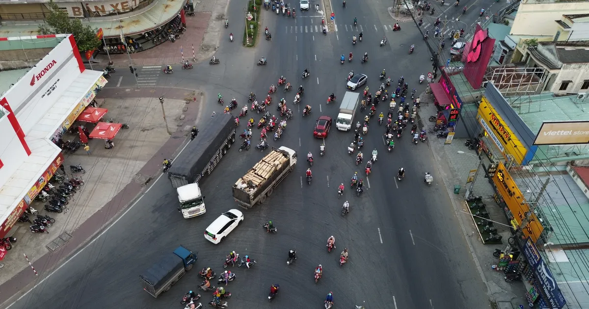 Long An: Sớm khắc phục điểm đen giao thông ngã tư Long Kim | Báo Pháp Luật TP. Hồ Chí Minh
