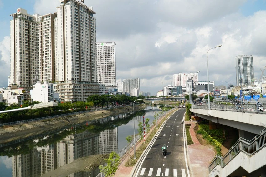Tạm dừng giao dịch khu đất 132 Bến Vân Đồn, quận 4 | Báo Pháp Luật TP ...