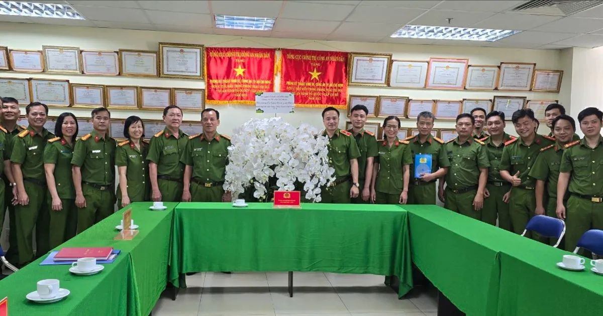 Thiếu tướng Mai Hoàng biểu dương lực lượng pháp y Công an TP.HCM | Báo Pháp Luật TP. Hồ Chí Minh