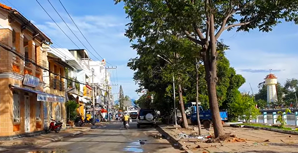 “Kho báu” ven sông Cà Ty từng được khai quật hơn 30 năm trước | Báo ...