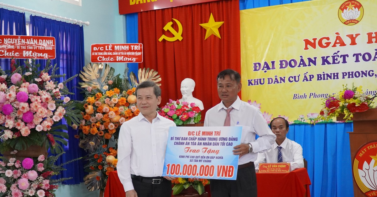 Bí thư trung ương Đảng, Chánh án TAND Tối cao dự ngày hội đại đoàn kết ...