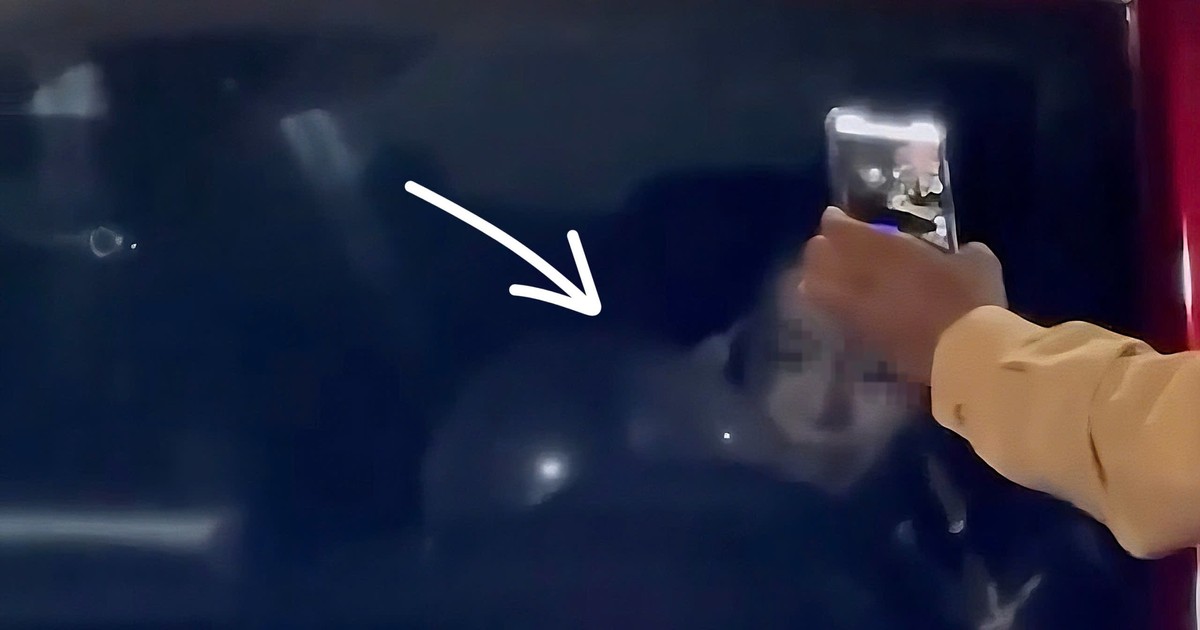 Nữ ca sĩ không có giấy phép lái xe, hít bóng cười trước mặt CSGT | Báo ...