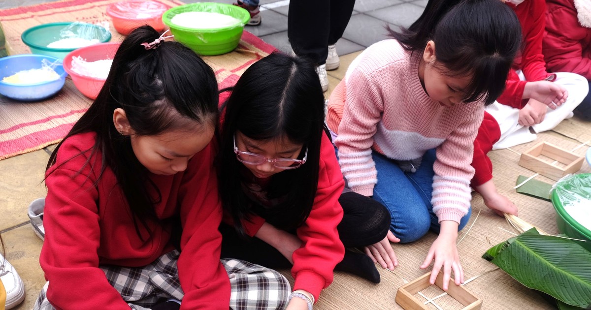 Tái hiện không khí Tết cổ truyền tại nhiều trường học | Báo Pháp Luật ...