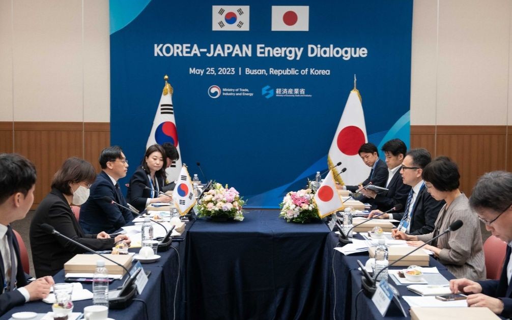 Nhật-Hàn tăng gắn kết kinh tế, tài chính | Báo Pháp Luật TP. Hồ Chí Minh