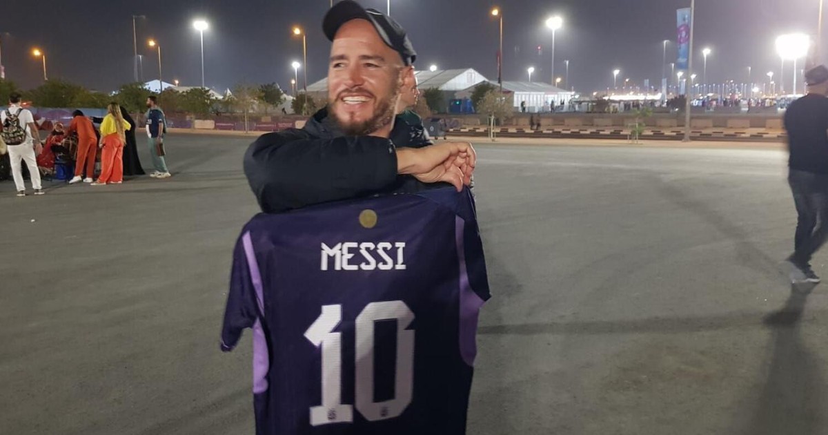 Sốc: Không ai chịu đổi vé để lấy áo Messi | Báo Pháp Luật TP. Hồ Chí Minh