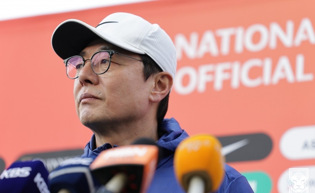 HLV Hwang Sun-hong: Đối thủ là ai không quan trọng bằng mình chuẩn bị ...