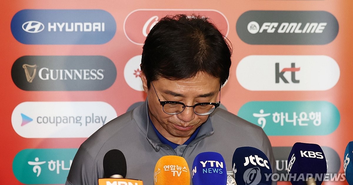 Lời đổ thừa khó chấp nhận của ông Hwang Sun-hong | Báo Pháp Luật TP. Hồ ...