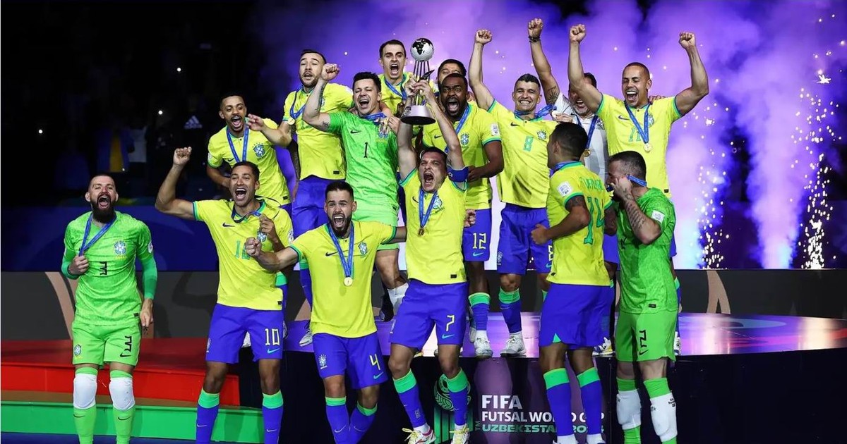 Đội tuyển Brazil vô địch futsal World Cup lần thứ 6 và giành hết mọi ...