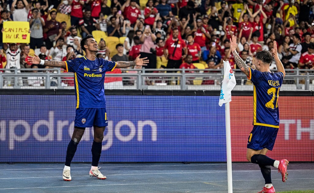 Cả đất nước Myanmar lên cơn sốt khi Maung Maung Lwin “xé lưới” MU | Báo ...