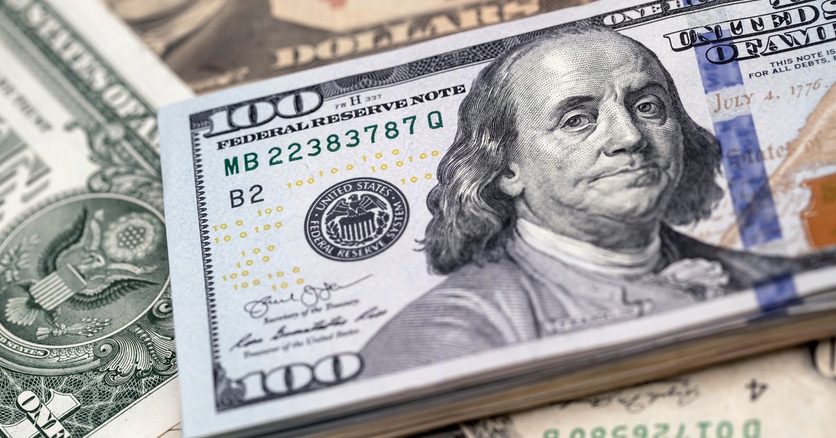 Sập bẫy siêu lừa, 1 nữ đại gia chi 298 tỉ đồng để mua USD giá rẻ | Báo ...