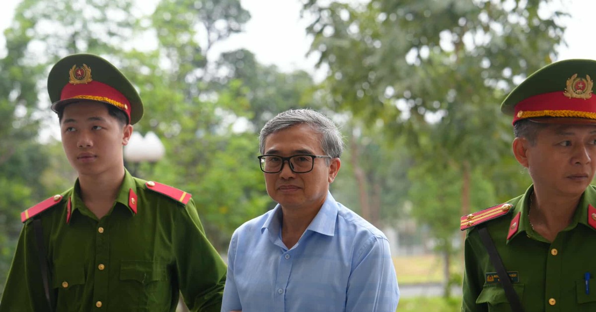 Cựu Thứ trưởng Bộ Công Thương Hoàng Quốc Vượng đau xót vì những năm tháng tù sắp tới | Báo Pháp ...