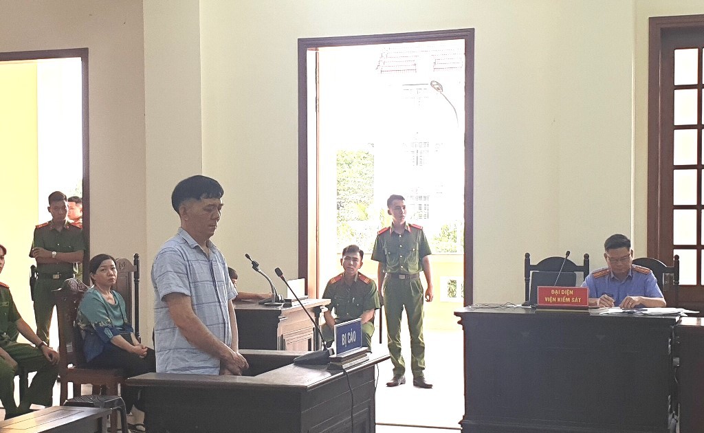 Tử hình gã chồng hờ đốt vợ vì ghen tuông mù quáng | Báo Pháp Luật TP ...