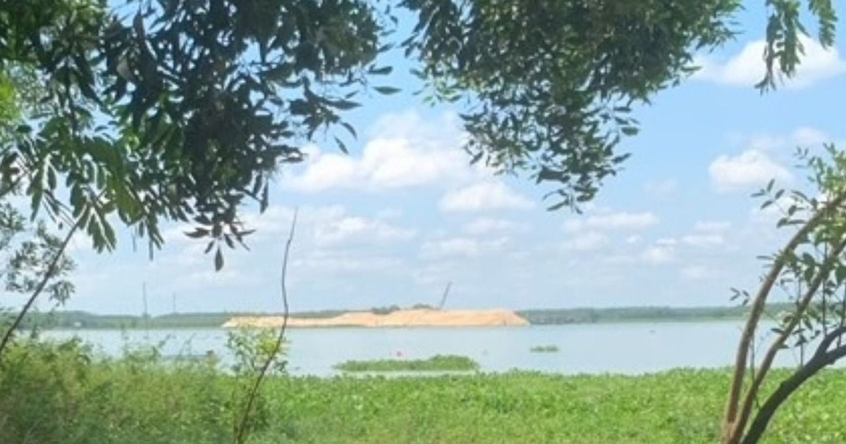 3 người tử vong khi chèo ghe ra sông hái bông súng | Báo Pháp Luật TP ...