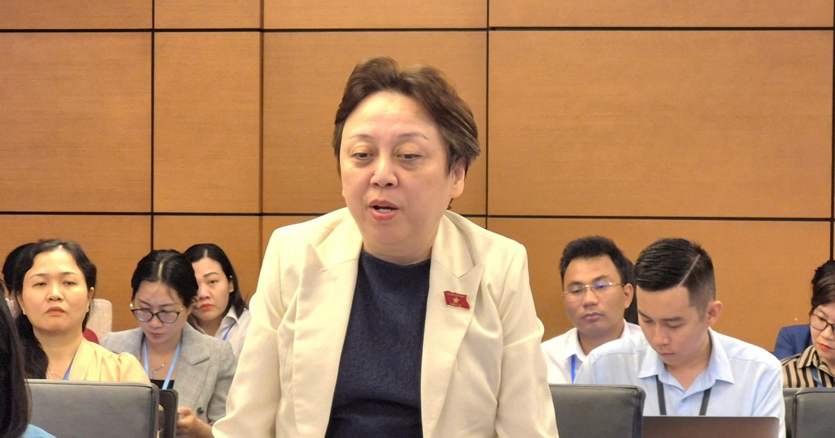 Đại biểu Phạm Khánh Phong Lan: Tỉ lệ bảo hiểm y tế trên 95% nhưng người bệnh vẫn phải mua thuốc ...