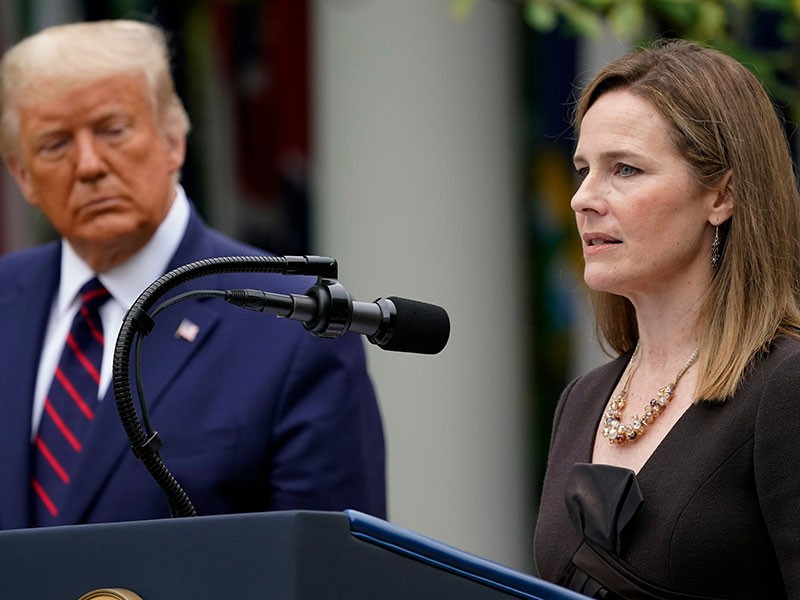 Canh bạc mạo hiểm của ông Trump khi chọn bà Barrett | Báo Pháp Luật TP ...