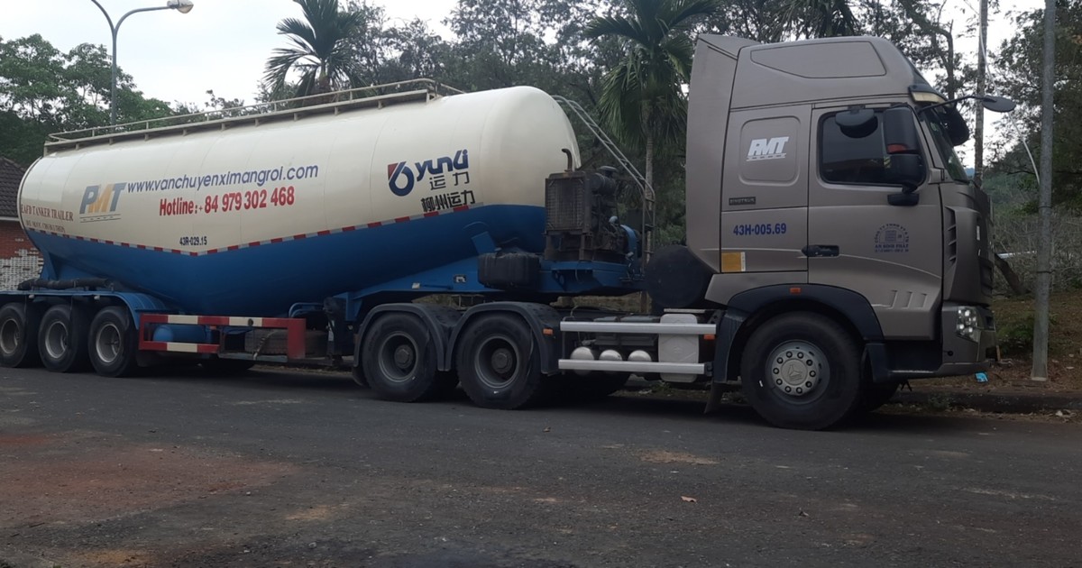 Bị tước giấy phép, vẫn lái xe chạy quá tốc độ | Báo Pháp Luật TP. Hồ ...