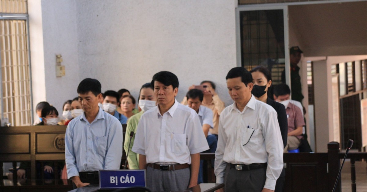 Cựu giám đốc CDC Đắk Lắk bị đề nghị 4-5 năm tù | Báo Pháp Luật TP. Hồ ...