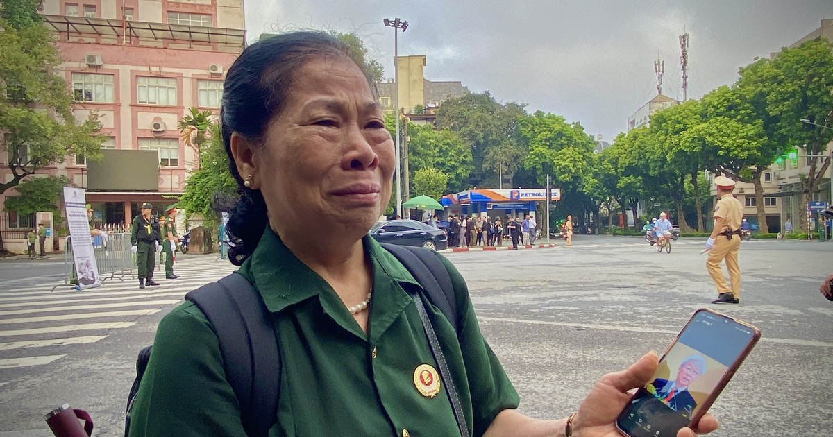 Ước nguyện một lần được cúi gập người trước Tổng Bí thư Nguyễn Phú ...