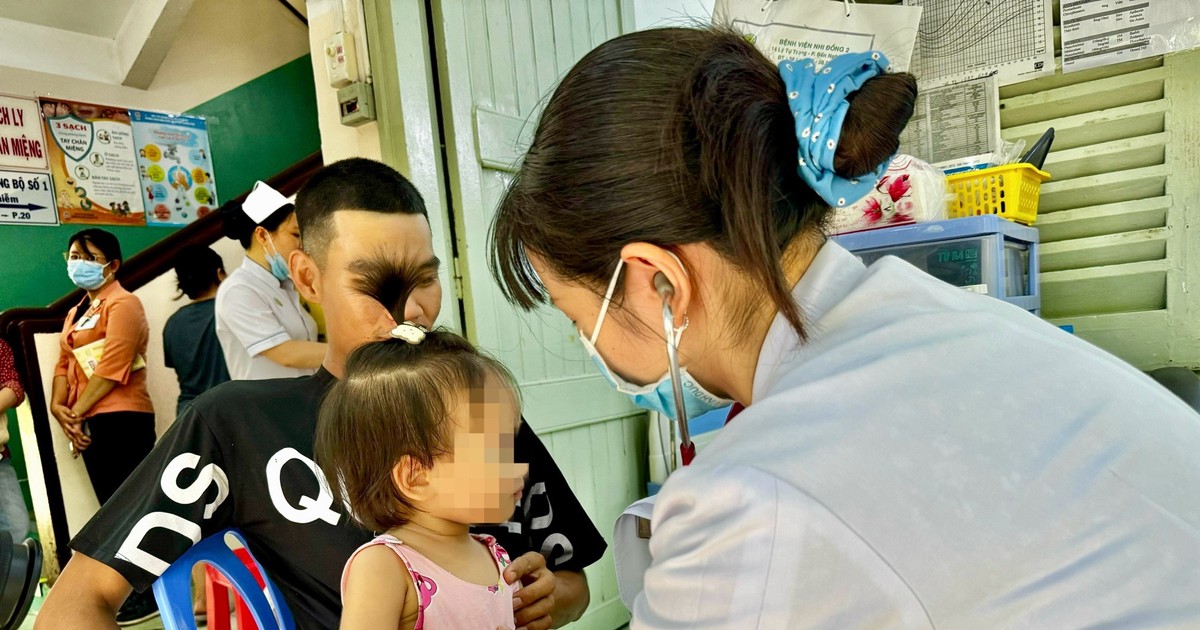 Việt Nam thử nghiệm thành công vaccine phòng bệnh tay chân miệng | Báo ...