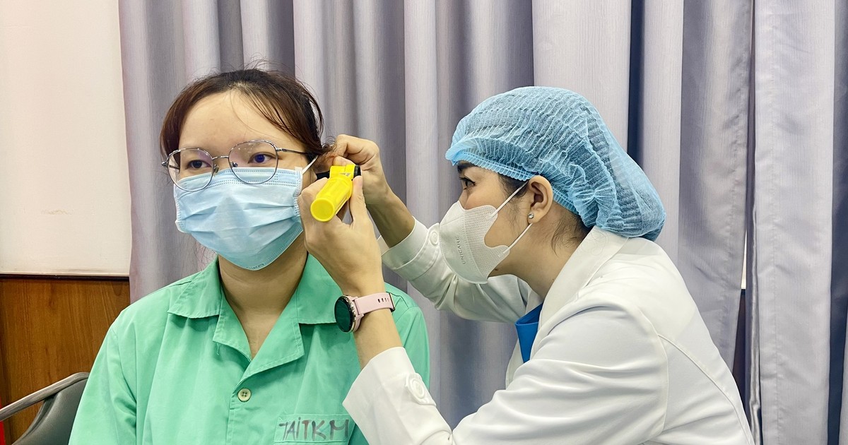 Thói quen lấy ráy tai: Tưởng vô hại nhưng hại không tưởng | Báo Pháp ...