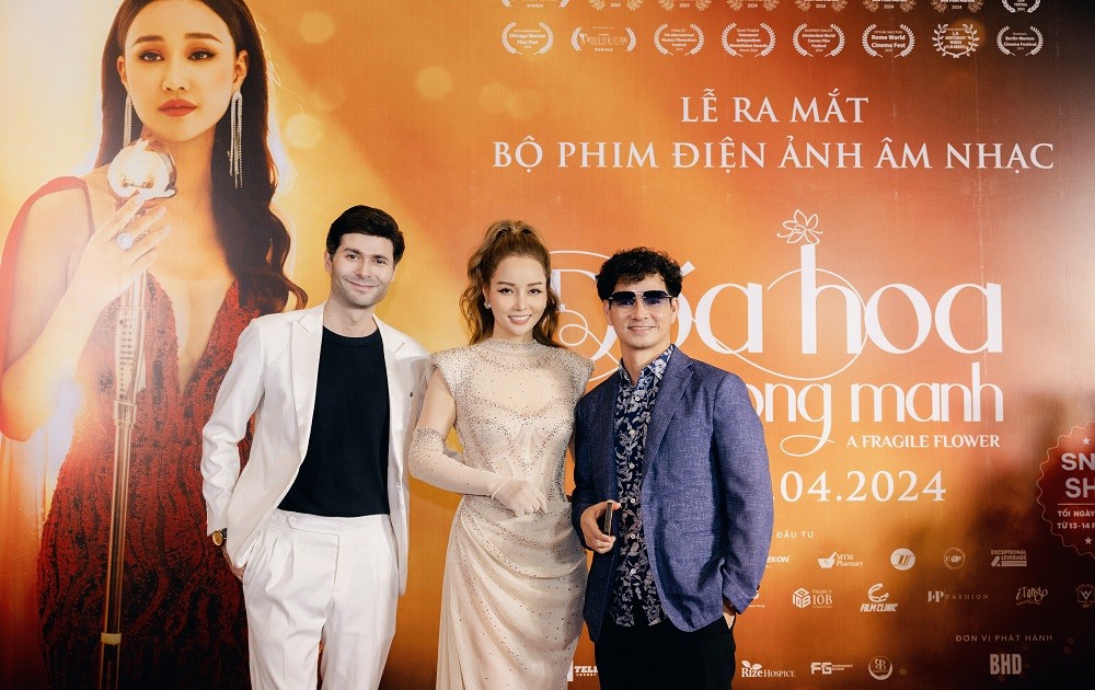 Công chiếu 'Đóa hoa mong manh' - phim Việt được thực hiện 100% tại Mỹ | Báo Pháp Luật TP. Hồ Chí ...