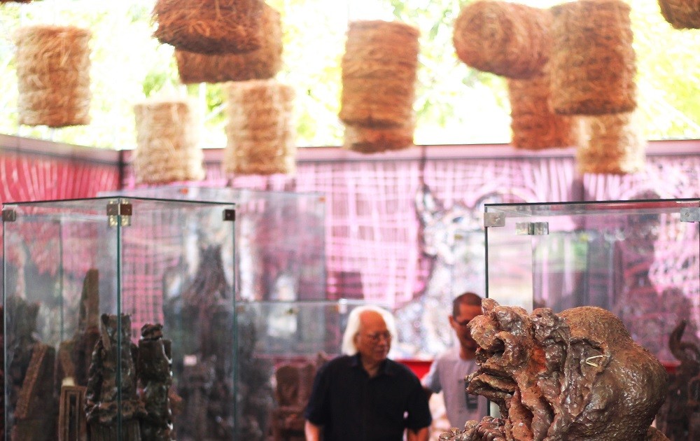 Chiêm ngưỡng tác phẩm nặng hàng tấn tại triển lãm gốm Hiện Linh | Báo ...