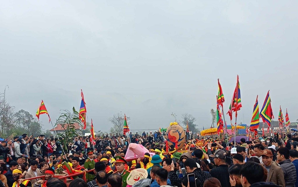 Ấn tượng Lễ hội Ná Nhèm, lễ hội 'rước của quý' ở Lạng Sơn | Báo Pháp ...