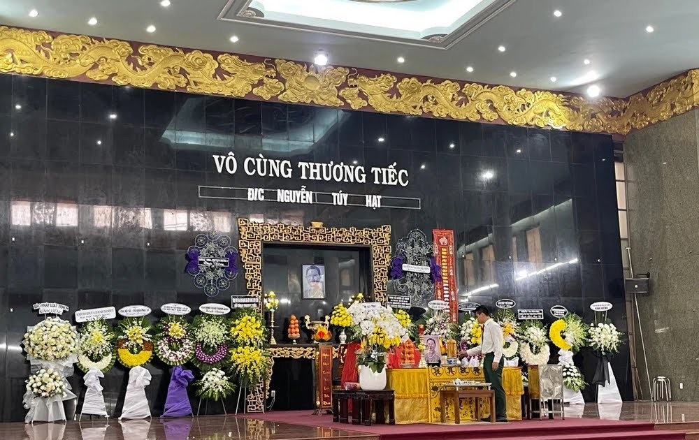 Nhớ mãi những hình ảnh đẹp về bà Nguyễn Túy Hạt, nguyên TBT báo PL ...