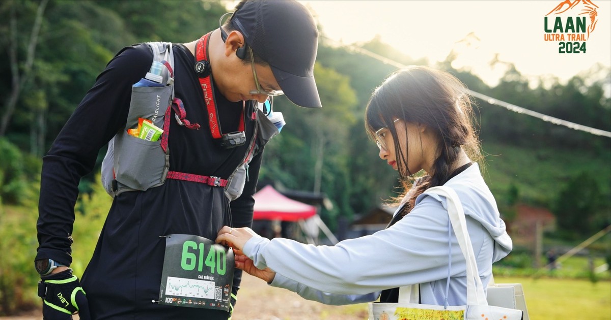 Độc đáo 2 vợ chồng trẻ từ Hà Nội vào Đà Lạt chinh phục đường chạy 155 km | Báo Pháp Luật TP. Hồ ...