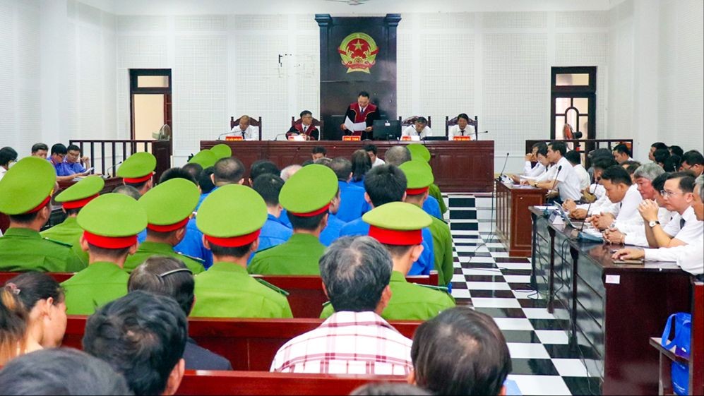 TAND TP Cần Thơ xét xử vụ hàng trăm người bị lừa đảo 163,5 tỉ đồng ...