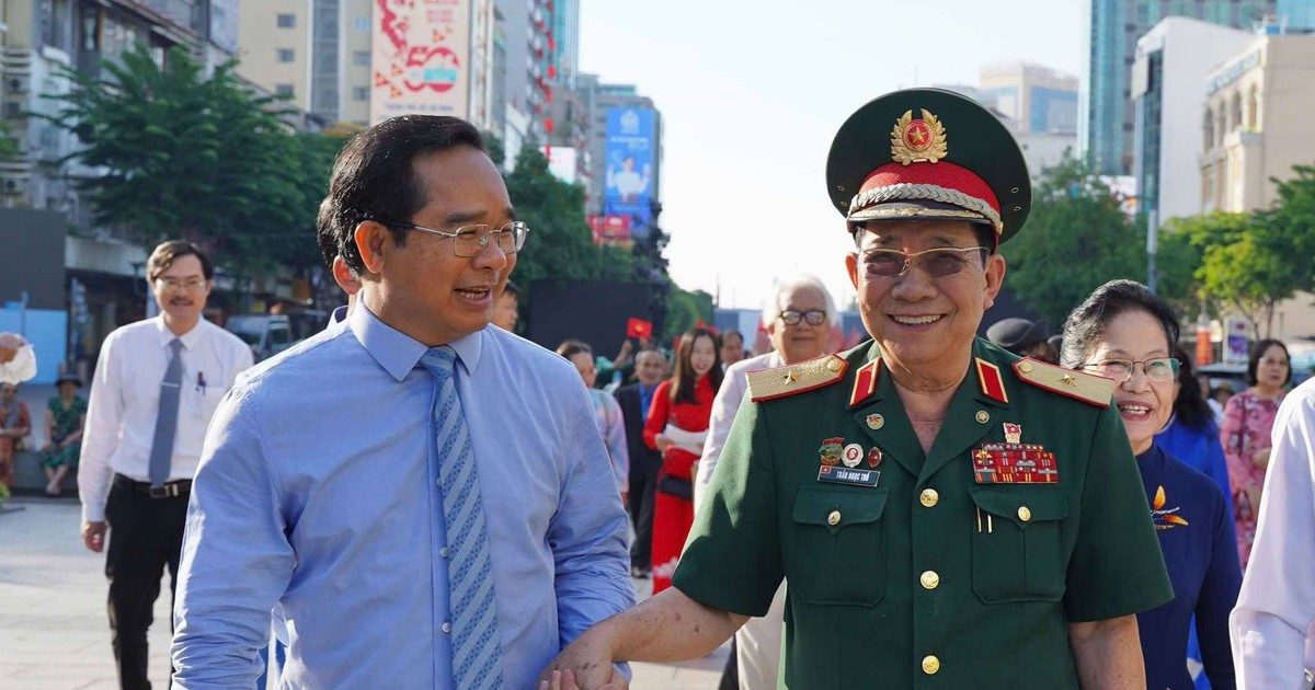 Chăm lo cho người có công, nhìn từ Thành phố nghĩa tình | Báo Pháp Luật ...