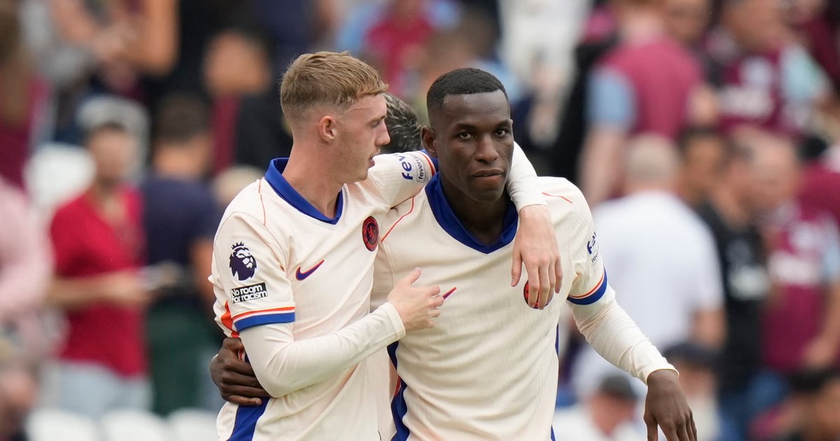 Tiền đạo của Chelsea lý giải điệu nhảy Michael Jackson | Báo Pháp Luật ...