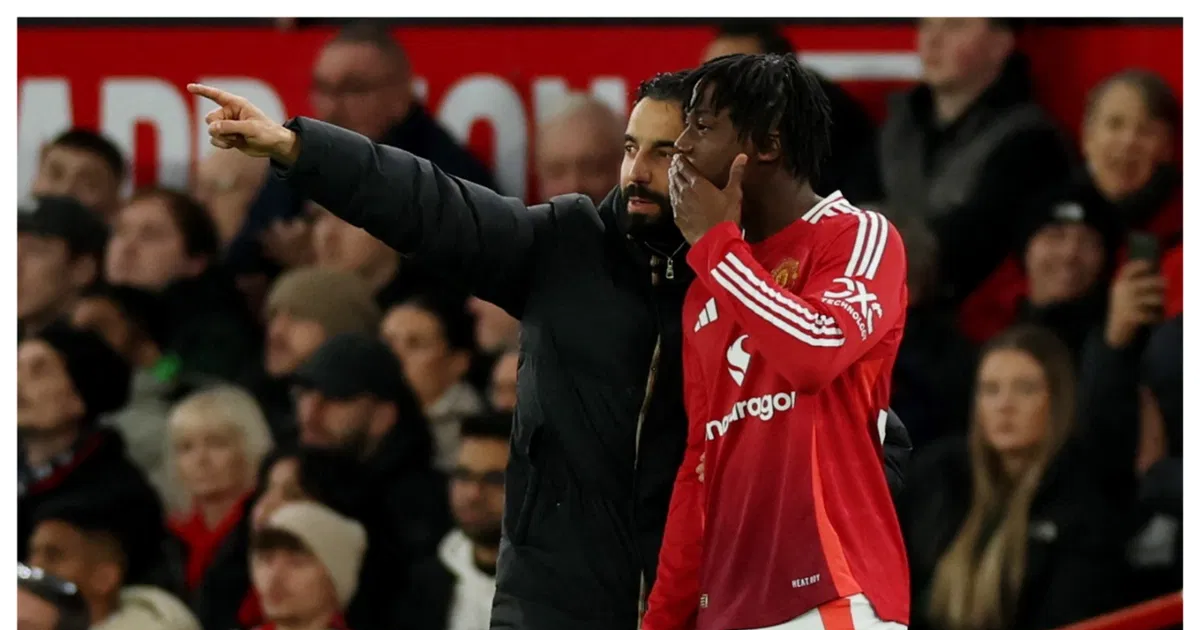 CLB Man United bán Mainoo với giá 70 triệu bảng | Báo Pháp Luật TP. Hồ ...