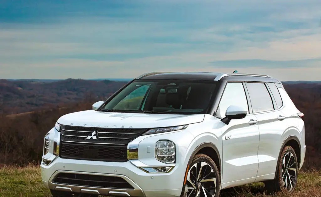 Top 6 chiếc xe SUV ba hàng ghế, công suất mạnh giá dưới 940 triệu đồng | Báo Pháp Luật TP. Hồ ...