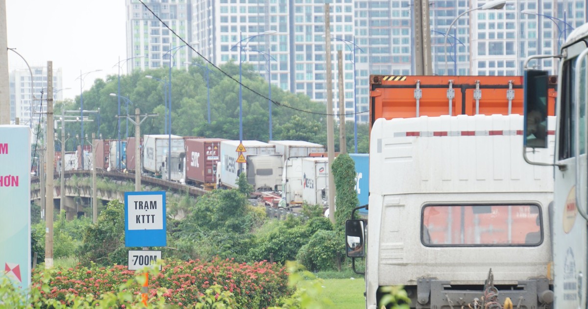 Xây dựng làn dừng khẩn cấp phục vụ cứu hộ khu vực Cát Lái | Báo Pháp ...