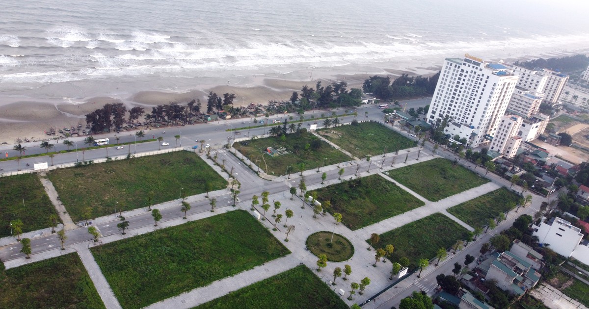 Dự án đất vàng 250 tỉ đồng ở TP Sầm Sơn sau 14 năm vẫn là bãi đất trống ...