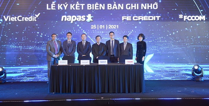 FE CREDIT sẽ triển khai thẻ tín dụng NAPAS trong quý 3-2021 | Báo Pháp ...