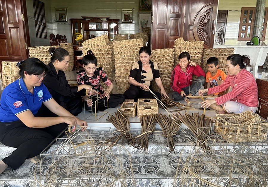 Đổi đời nhờ Quỹ hỗ trợ cộng đồng David Dương | Báo Pháp Luật TP. Hồ Chí ...