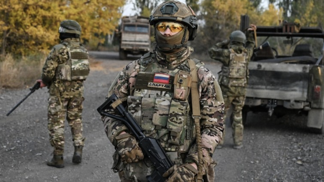 Nga tuyên bố hạ đội đặc nhiệm Ukraine đi 'diều hâu đen' Black Hawk đổ bộ Pokrovsk | Báo Pháp ...