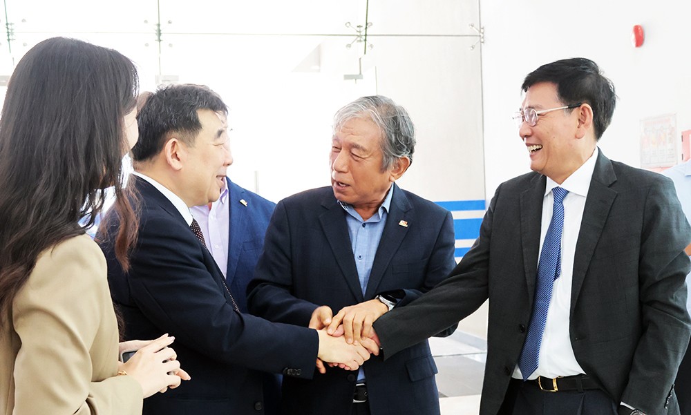 Bình Dương gỡ vướng cho doanh nghiệp Hàn Quốc | Báo Pháp Luật TP. Hồ ...