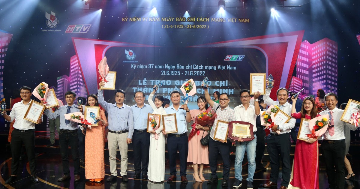 Báo Pháp Luật TP.HCM đoạt 8 giải Báo chí TP.HCM năm 2023 | Báo Pháp Luật TP. Hồ Chí Minh