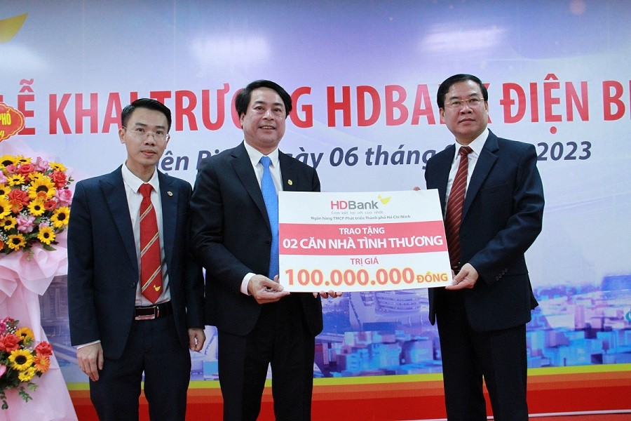 Đến vùng đất hoa ban, HDBank phục vụ tài chính hơn nửa triệu người dân ...