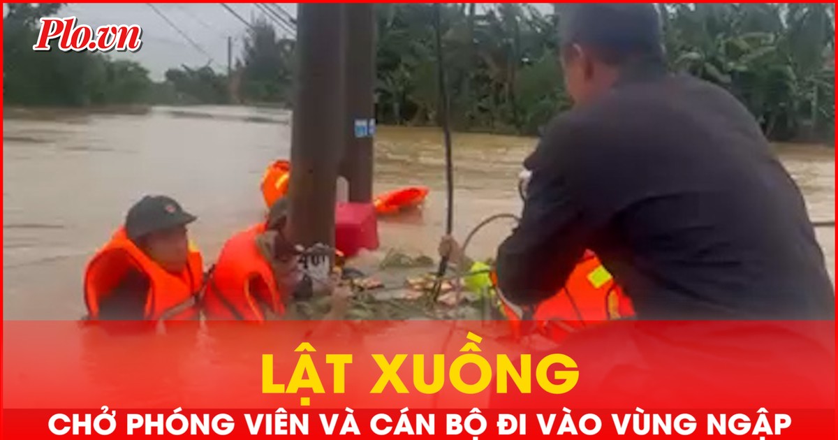 Lật xuồng chở phóng viên và cán bộ đi vào vùng ngập lũ nặng | Báo Pháp ...