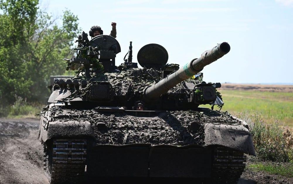 Mỹ chi tiền tân trang T-72 cho Ukraine thành 'xe tăng tiên tiến nhất ...