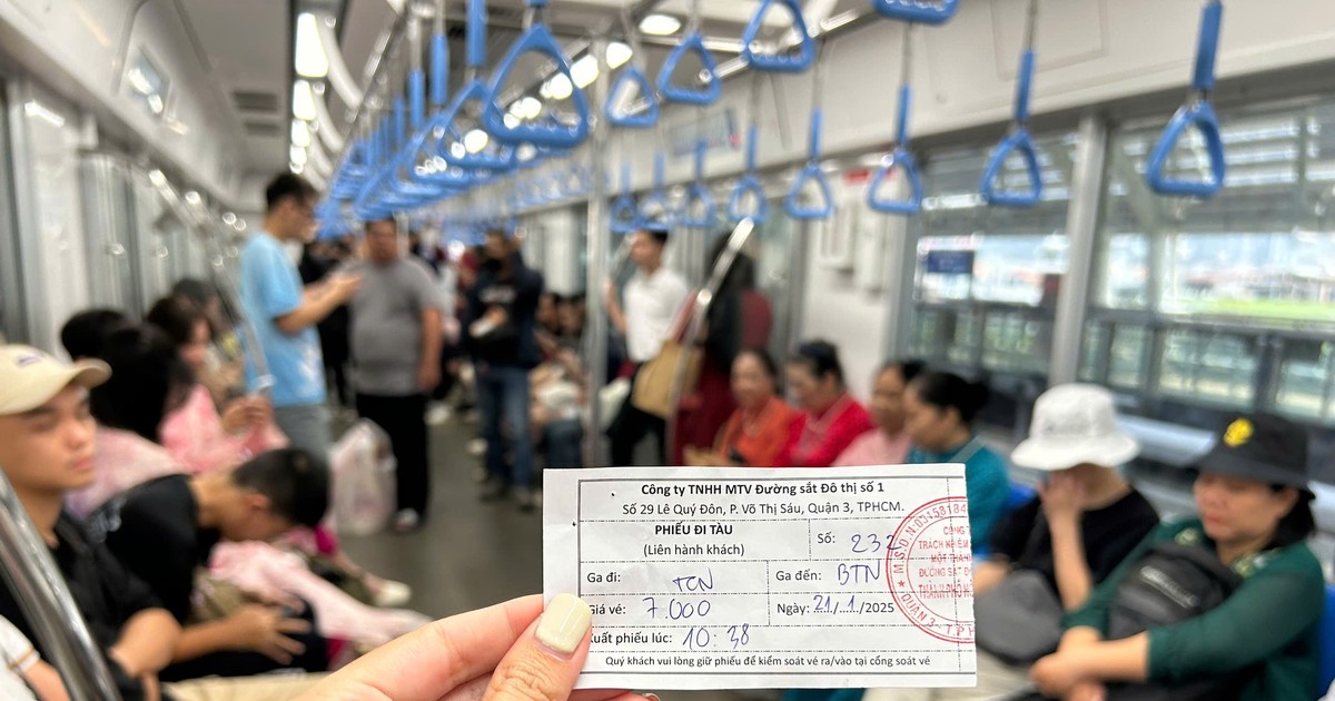 11/14 nhà ga tuyến Metro số 1 ngừng bán vé giấy | Báo Pháp Luật TP. Hồ ...