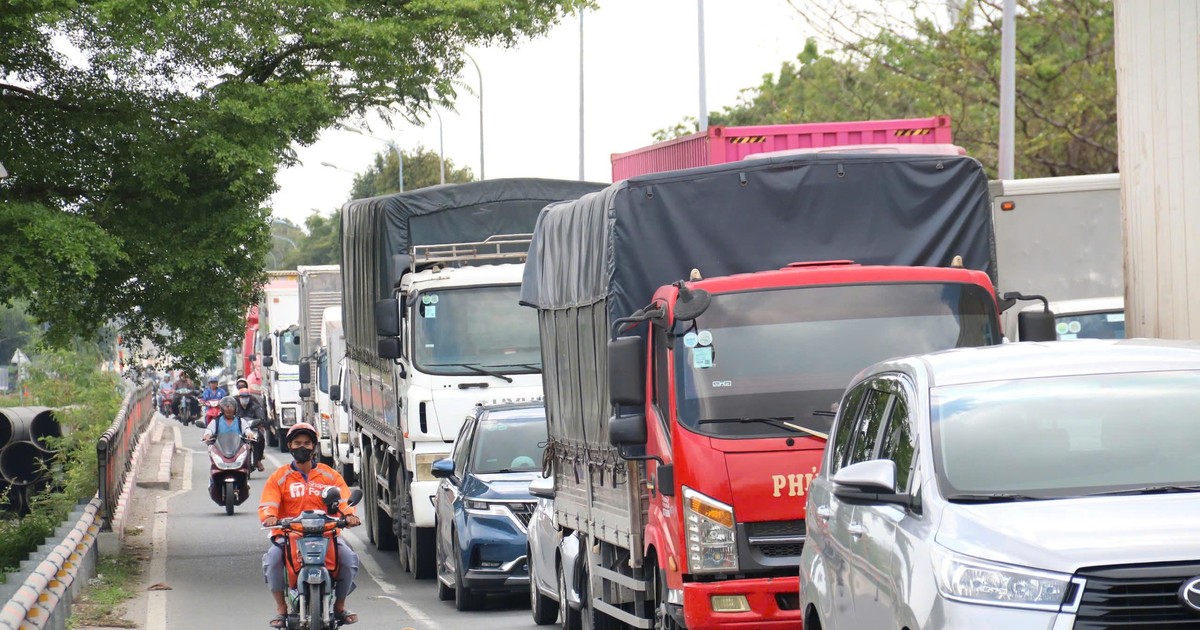 TP.HCM xóa điểm đen tai nạn cuối cùng, chuẩn bị mở rộng cầu Kênh Một ...